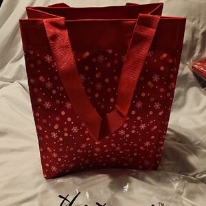 thirty-one - Poshmark